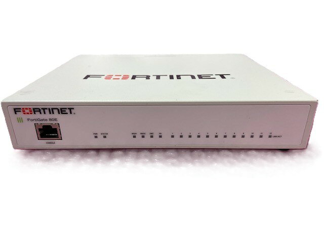 この商品は 【中古】Fortinet　FortiGate 80E ポイント小規模サイトや小規模オフィス向けの統合化セキュリティです。エントリーレベルの価格で大規模なネットワークセキュリティーと同等のパフォーマンスを実現。 ショップからのメッ...