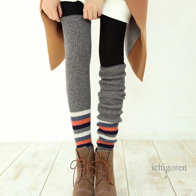 ルーズソックス風の可愛いレッグウォーマーです。ほどよい厚さで暖かくて動きやすいです。くしゅくしゅにして履いて可愛いです。可愛さと暖かさを両立したアイテムです商品詳細　※記載のないアクセサリー、小物等は付属しません　■カラー:グレー ブルー ...