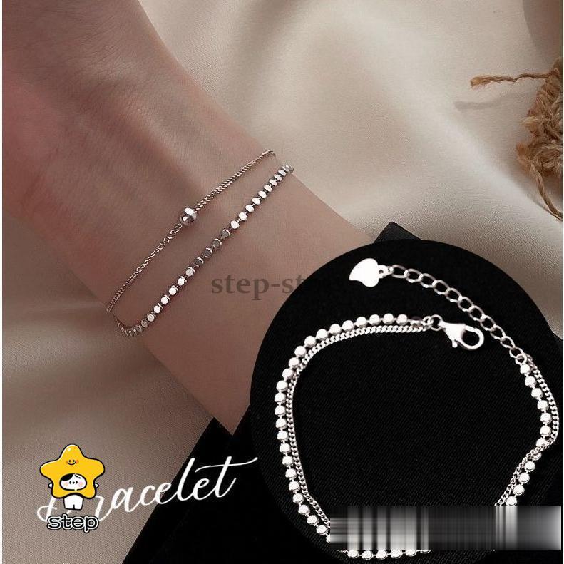 2連のデザインや華奢なフォルムが可愛いブレスレット。シンプルでいて女性らしさを際立てるアイテムです。自分用はもちろん、プレゼント用としてもおすすめ?【サイズについて】*訂正　チェーン長さ15.5CM【素材について】合金