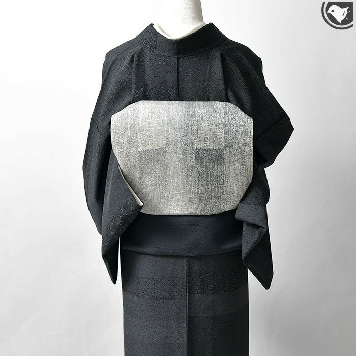 　粋コーデがお好きな形に、是非！お締め頂きたい♪ 京都染め屋 “FIVE” 謹製 格子木目文様 型染め 九寸 名古屋帯　ご紹介！ シンプルに・“でも！粋に！カッコよく！高級感！” その全ての欲望を満たさせて頂きます♪ 京都市下京区中堂寺・・...