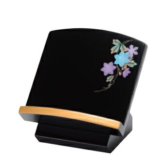 蒔絵で彩られた日本製の過去帳台です。 美しい鉄仙の蒔絵が入った見台です。高品質で趣のある蒔絵見台はお仏壇を華やかに飾ります。 ※手作業のため箔や蒔絵の柄に若干の誤差が出る場合がございます。何卒ご容赦くださいませ。 本体寸法：奥行9.2cm・...