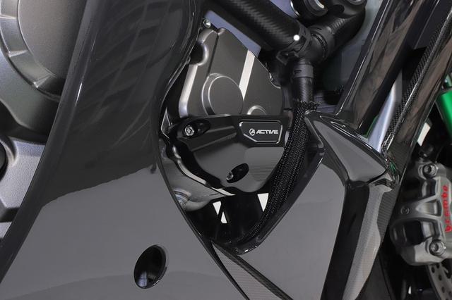 ACTIVE エンジンカバースライダー 左右セット対応車種 KAWASAKI ZX-10R '2011 ~ '2018, KAWASAKI ZX-10R(ABS) '2011 ~ '2018 (SE含む), KAWASAKI ZX-10RR...