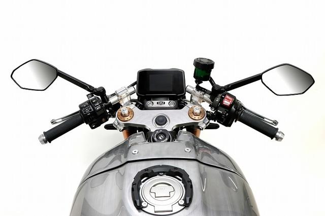 ACTIVE セパハン&トップブリッジセット シルバー対応車種 YAMAHA XSR900 '2022 ~ '2024 車種専用セパレートハンドルキット セパハン&トップブリッジセット シルバー トップブリッジ上をすっきりさせた設計とシンプ...