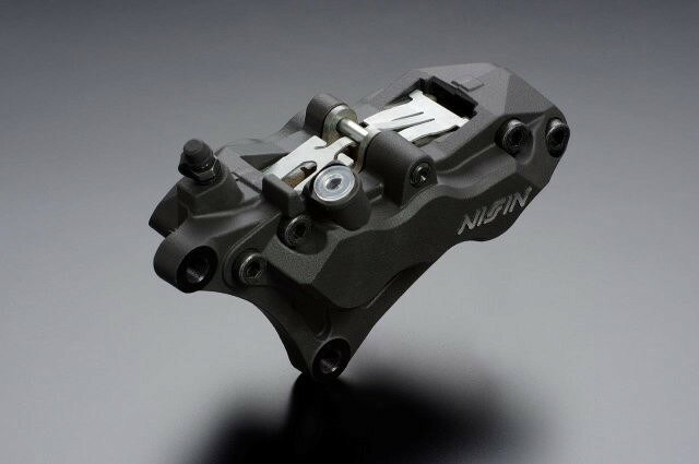 6POTキャリパー90mm（L）汎用品取り付けピッチ90mm　ピストン径φ30x2+φ25x2+φ22x2ダストシール付在庫状況について当店では複数店舗で同時販売を行っているため、ご注文いただいた時点で他店が先に完売し、在庫切れとなる場合が...