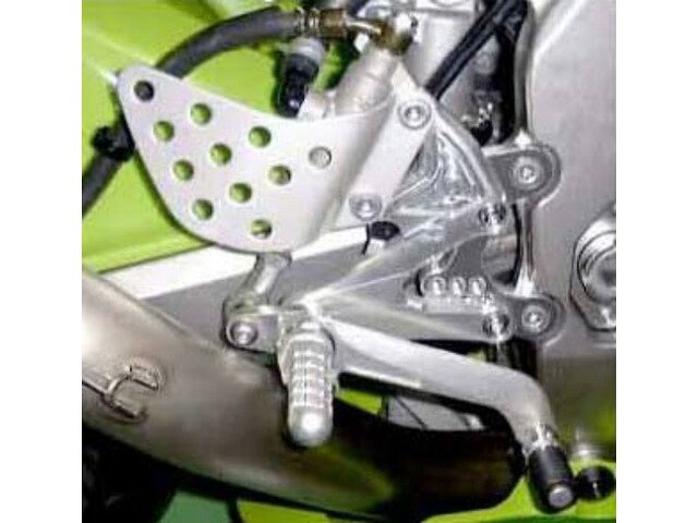 ※画像はイメージとなります。別なカラーを参考に掲載している場合があります。`03〜`04 Ninja ZX6R ハイパーバンク高い耐久性をコンセプト に、徹底した安全設計のもと、リプレイスステップでは初めて熱間鍛造製法を取り入れたHYPER...