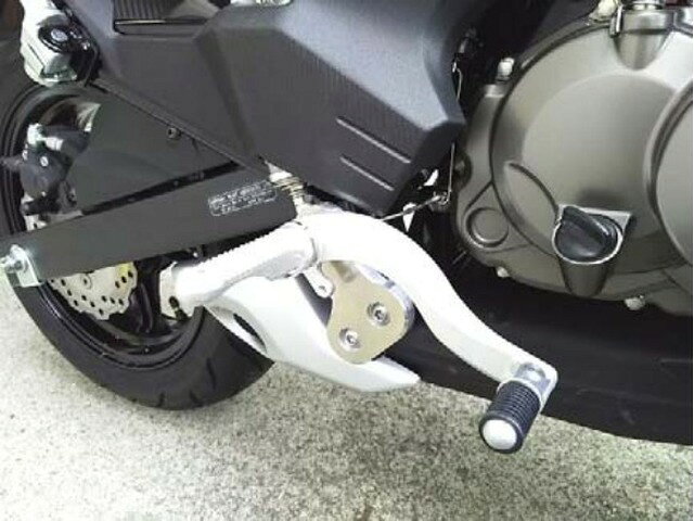 ※画像はイメージとなります。別なカラーを参考に掲載している場合があります。Z125 PRO ハイパーバンク高い耐久性と軽量化をコンセプト に、徹底した安全設計のもと、リプレイスステップでは初めて熱間鍛造製法を取り入れたHYPER BANK（...