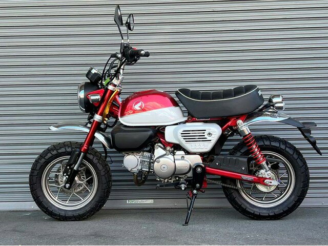 ※画像はイメージとなります。別なカラーを参考に掲載している場合があります。HONDA モンキー125 アルフィンカバー(左側)【新作アルフィンカバーがHONDA モンキー用でリリース】・ ボルトオンで装着。・ アルミ製でノーマルキーシリンダ...