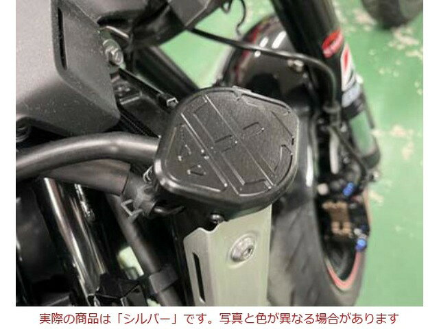 ※画像はイメージとなります。別なカラーを参考に掲載している場合があります。Kawasaki 用 ラジエターキャップカバーシルバーとブラックの2 色設定ブラック装着例 カワサキ純正キャップ専用【ラジエターキャップをアップグレード】・ 『BEE...