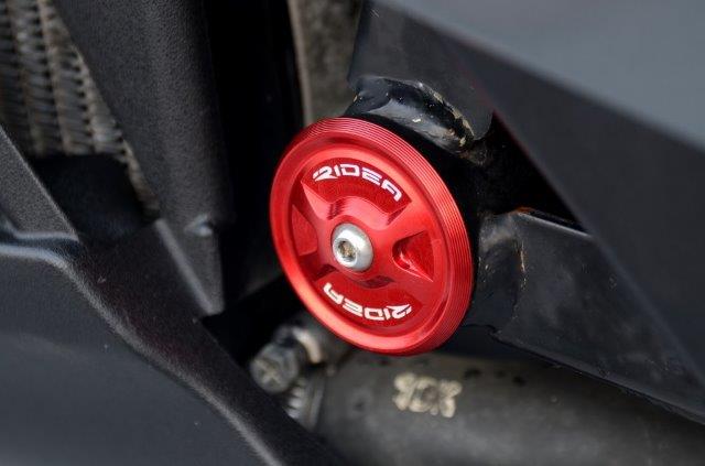 ■品番一覧・RIYA00579(カラー:ブラック)・RIYA00580(カラー:チタン)・RIYA00581(カラー:ゴールド)・RIYA00582(カラー:レッド)・RIYA00583(カラー:ブルー)■適合車種YAMAHAMAJESTY...