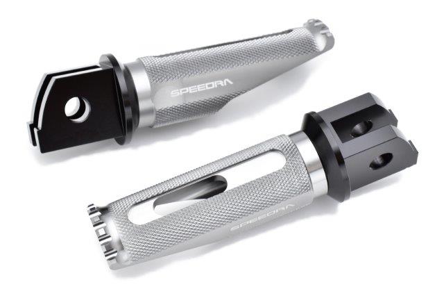 ■適合車種YAMAHAMT-09/SP 2014-2020XSR900 2016-2018MT-09トレーサー 2015-2017■商品説明●高強度アルミニウム合金素材(A6061-T6)削り出しを使用し、表面の変色や腐食を防ぎ耐摩耗性も向...