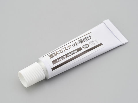 黒塗装のエンジンに最適・粘度が低く、流動性（やわらかい）があるので作業性良好。・固形ガスケットとの併用、Oリングの仮固定に使用できます。・塗布後約30分で硬化し始め、約24時間でゴム状に硬化します。●内容量：10g●適用温度範囲：−60℃〜...