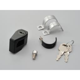 鍵をかけるまでもない荷物を簡単に引っ掛けられる！既存品ヘルメットロックホルダーにコンビニフック機能を追加しました。ヘルメットをロックした状態でも荷物をぶら下げることが可能。●カラー：ブラック●キー2本付属。●荷物最大重量：1.5kg。●φ2...