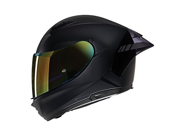 大型リアスポイラーを標準装備した、スポーツタイプヘルメット。大型リアスポイラーを装備することで、よりスポーティなセグメントのヘルメットに。スポーティなデザイン、カラー、グラフィックは個性を求めるユーザーにぴったりです。広視界、優れたベンチレ...