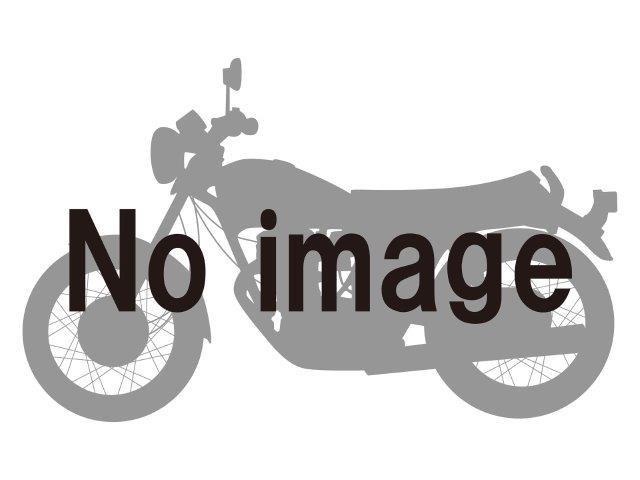 近年のホンダ車に多い粘度。低・中回転域を常用する街乗りメインの方にオススメ。■MC製法・鉱物油・粘度：10W‐30・基油：鉱物油, 酸化防止剤, 清浄剤・容量：4L・用途：オートバイ用4サイクルガソリンエンジンオイル・JASO：MA2・AP...