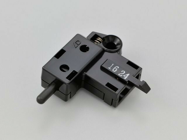 DAYTONA・NISSIN クラッチマスターシリンダーキットの補修品。クラッチスイッチASSY(110型3極メスカプラータイプ)。クラッチスイッチASSY。■メーカーの都合により、予告なく仕様が変更となる場合がございます。■掲載画像は一部...