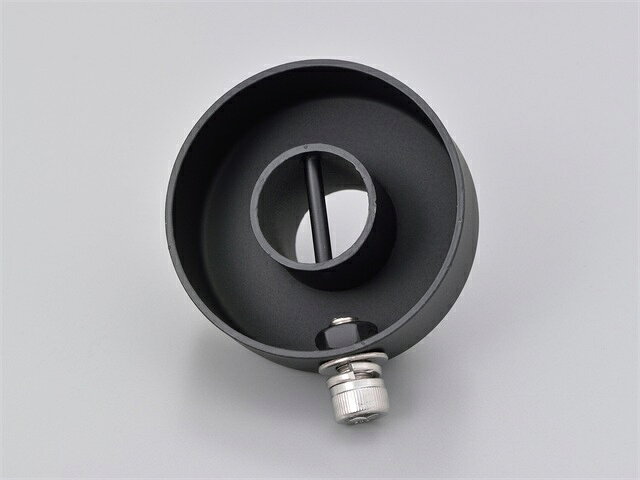 汎用タイプのサイレンサーエンドバッフル（内径：19.8mm）。サイレンサーエンドへ装着して音量を抑えます。レトロタイプは、プルアウトバーをエンド部センターへ配置したレトロ風デザインを採用。スタンダードタイプは、エンドパイプを奥側へ設置してバ...
