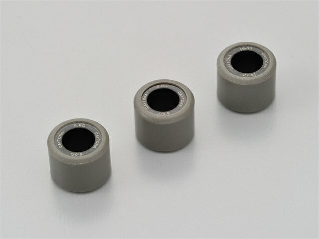 ◆ 参考適合車種 ■DIO/チェスタ〈AF62/68〉　■TODAY/F〈AF61/67〉　■ライブDIO-ZX（ALL） など プーリーへの組付方向指定が無い一体成型タイプのウエイトローラー（海外生産品）。インナーメタル部の片面に商品サイ...