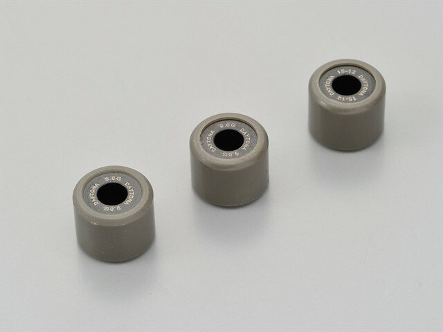 ◆ 参考適合車種 ■JOG/デラックス/ZR（FI）〈SA36J/39J〉　■Vino/モルフェ〈5ST/13P/37B〉 ■スーパーJOG ZR（ALL） など プーリーへの組付方向指定が無い一体成型タイプのウエイトローラー（海外生産品）...