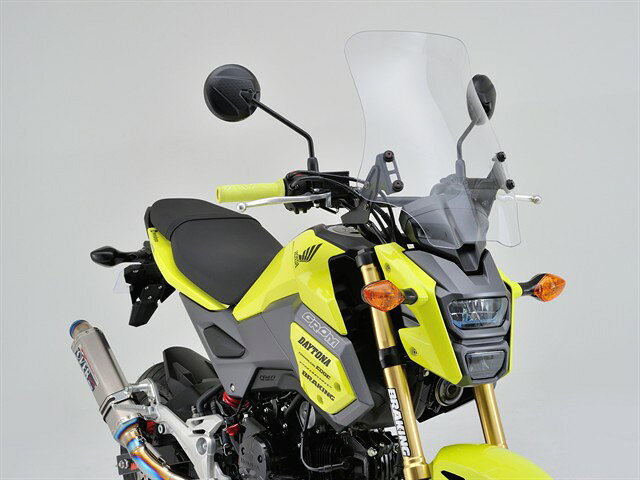 スポーティーなエアロ形状フォルムのウインドシールドセット。スクリーンエンドの小さく跳ね上がったスポイラーが正面から来た空気を上部へ送り、体への抵抗を軽減します。ウインドシールドは、状況に合わせ約10度の範囲内で角度調整が可能です。ウインドシ...