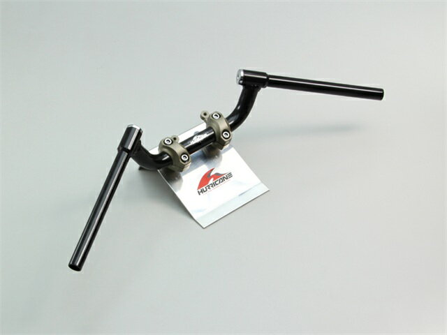 スチール製 クランプ部外径φ28.6mm グリップ部外径φ22.2mm 内径φ18mmブラッククローム+アクリル塗装 二重防錆処理仕上げスイッチ穴加工済み ケーブル・ホース類もノーマルのままでOKサイドキャップ(内径φ18mm)別途必要全幅...