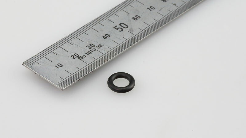【適合メ-カ-】ヤマハ【対応純正品番】93210-07135【使用箇所】センタ-ボルト【サイズ】内径：φ7.5 線径：φ2.4【入数】1個【代表適合車種】200：Trailway(87-10)・TW200/E 2JL/4CS/5LB（87/...