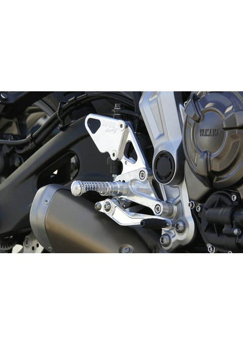 適応車種 : YAMAHA / MT-07(-17) / MT-07(18-20)JAN:45397701123554ポジション・シルバーアルマイト仕上げ・STDマスター使用可能・STDブレーキホース使用可能(STD長にて使用できます)・タ...