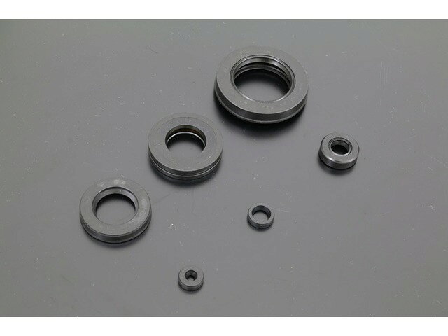 エンジンをオーバーホール時に必要となるオイルシートをまとめたオールインワンセット。キット内容:タコメーターギア取り出し口・クラッチレシーズ・クランクシャフト・プライマリーシャフト・トランスミッション・ギアシャフト■ 商品に関する注意商品によ...