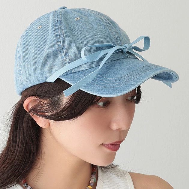 ⇒ 買い物ガイドはこちら■商品説明 お手持ちに一つは揃えておきたい、カジュアルなベースボールキャップ。 合わせるシーズンや装いを選ばない、定番のデニム生地でおつくりしたひと品です。 素材感際立つシンプルな無地をベースに、小さなハート型のあし...