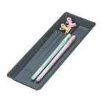 商品名 ペン皿 PS-21-BK 小 黒 商品番号 PS-21-BK 仕様 ■色：ブラック■サイズ：W80×D240×H15mm■材質：ABS／100 JANコード 4970115529337ABSを使用したペントレー。