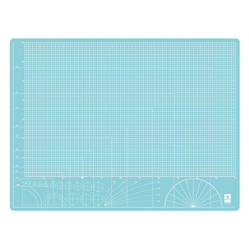 ●規格：A2判●外寸：縦450×横600×厚2mm●方眼罫目盛：表面5mm（裏面は無地）●材質：オレフィン系樹脂●裏面も使用可能o44909