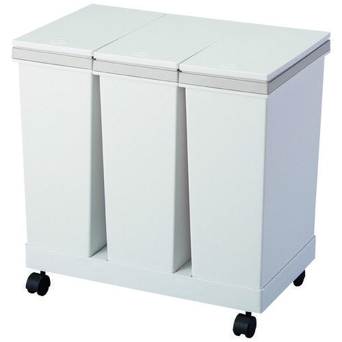 キャスター付きでお掃除の際の移動も楽々です。●入数：3個●外形寸法（幅）[mm]：533●外形寸法（奥）[mm]：340●外形寸法（高）[mm]：530●容量[L]：60(20L×3個)●規格：20L×3個●材質：ポリプロピレン、ステンレス...