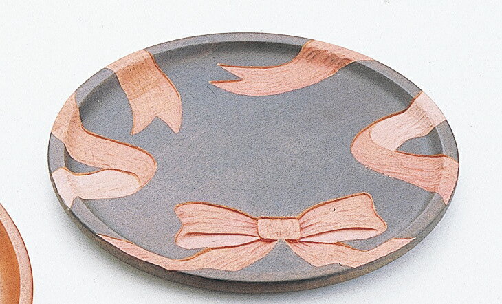 30点以上お買い上げにつき、学年に1枚教育技法DVD「木彫」付φ210mm木部×1、紙やすり×1、ノンスリップシート×1しな又はイエローポプラ