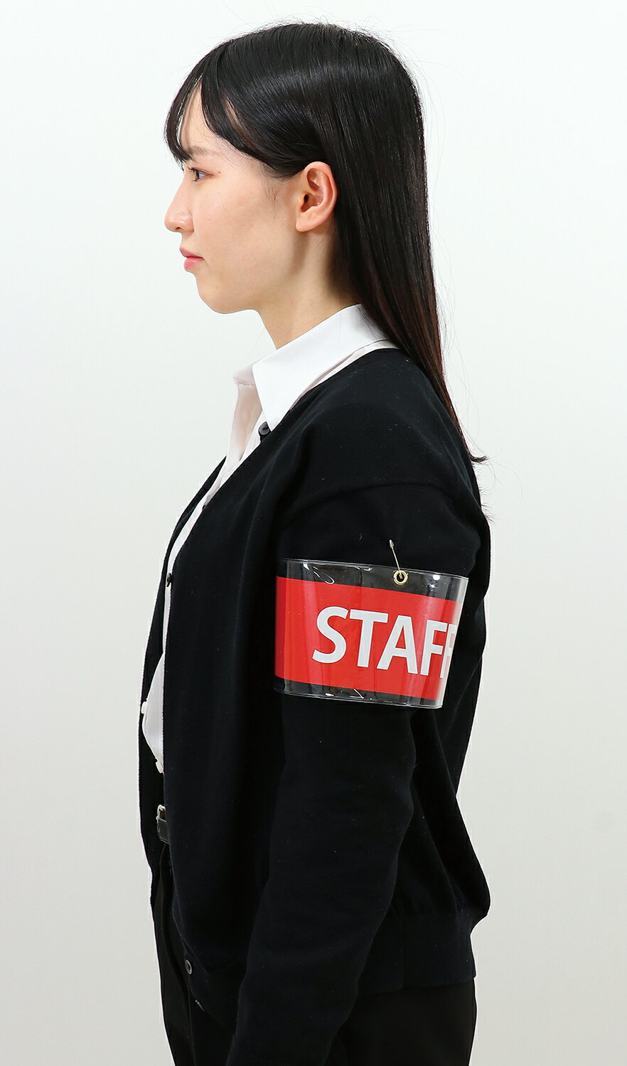 ホックピン付商品サイズ／410×100mm、中紙（白・黄色各1枚）：290×75mm1個重量／37g材質／PUCセット内容／中紙（白）×1、腕章本体×1、ホックピン×11個梱包形態／袋入り