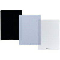 カラーバリエーション豊富なB5下敷。・色／黒・寸法／250×180mm・厚み／1mm・材質／硬化塩化ビニル・