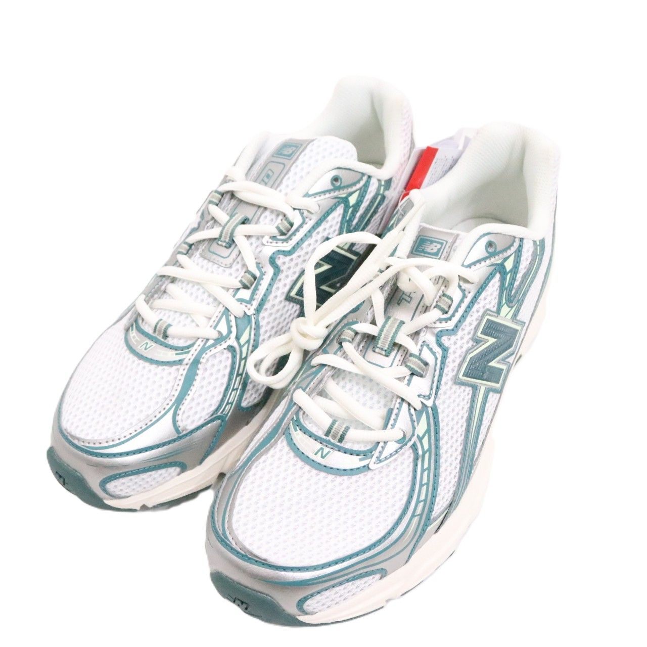 ブランド：NEW BALANCE(ニューバランス) 商品番号：ITYTZYHIDVXC カラー：緑 白 サイズ：US10(29.0cm) 状態ランク：新品 状態詳細：新品未使用品、箱付き 素材：人工皮革・合成繊維　ゴム底　合成底 着用シーズ...