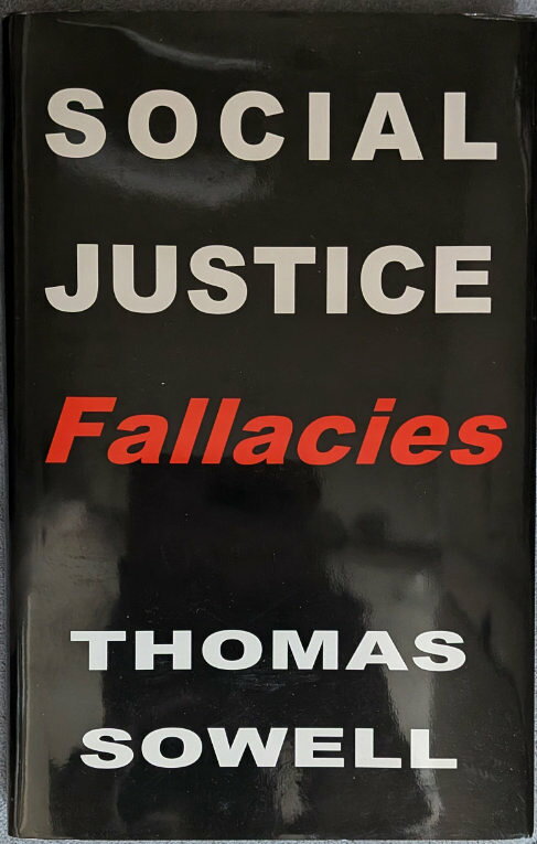 Thomas Sowell,Basic Books,刊行：2023年ISBN：978-1541603929状態：A　ややヤケ。他は中古感あまりなく、非常に良い状態です。※併売品のため品切れの際はご容赦ください。