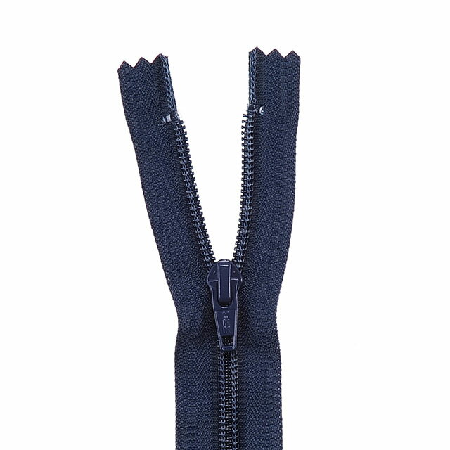 ●樹脂ファスナー●素材：エレメント…ポリエステル　テープ…ポリエステル●サイズ：No.5　長さ60cm【商品の詳細】エレメントがコイル状になっている止めファスナーです。メタルファスナーやビスロンファスナーに比べ、柔軟性があります。バッグ等の...