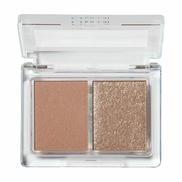 【商品の説明】2色を重ねることで奥行きときらめきに包まれた目元に仕上げられるアイシャドウパレットです。メイクが苦手な方でも2色を重ねるだけで完成するこだわりの2質感。《左：マットカラー》・しっとりとした使用感・・・高い保湿作用を持つ油剤成分...