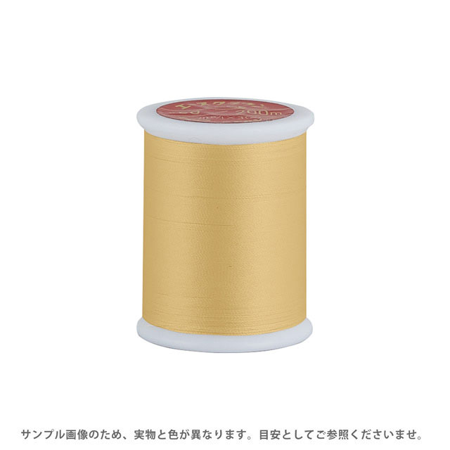 ●素材：ポリエステル100％●長さ：200m巻き【商品の詳細】光沢感と細くても強度のあるポリエステル100%のフィラメント糸です。スポーツウェアや、その他服地などの縫製にご利用いただけます。ご家庭でも使いやすい少量の200m巻きです。【誠に...