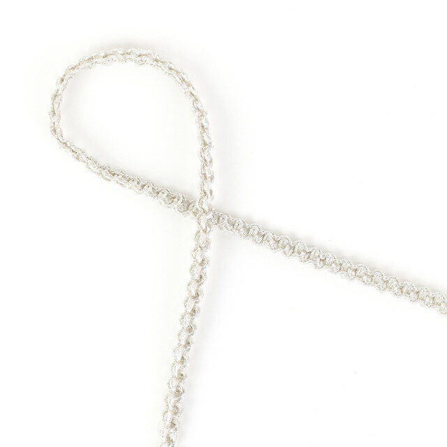 ●素材：ポリエステル35％　レーヨン65％●サイズ：約9mm幅【商品の詳細】衣装に最適な、高級感のあるラメブレードです。柄が上品で、遠くから見ても存在感があります。ドライクリーニング可【ご注意】海外からの仕入れの為、国内在庫が欠品すると次回...