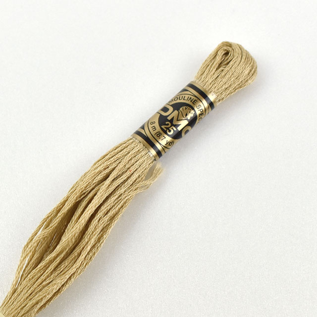 商品画像はサンプル画像のため、実物と色が異なります。目安としてご参照くださいませ。必ず色番号をご確認の上お買い求めください。●素材：100％最高級エジプト綿（長繊維）●容量：長さ約8m、6本撚り●太さ：25番【商品の特徴】1746年にフラン...