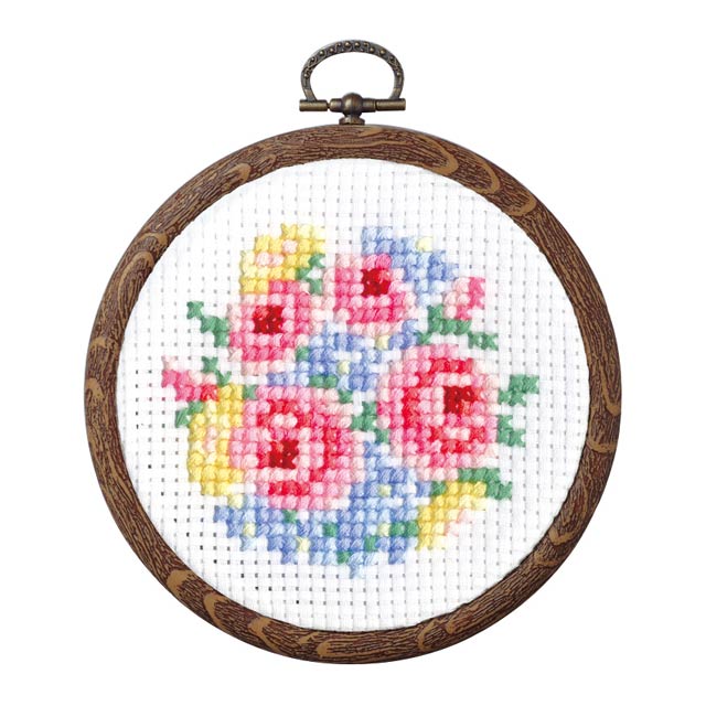 ●セット内容：25番刺しゅう糸、No.3000布 ジャバクロス中目、クロス針、おしゃれフープ、カラー図案付説明書●出来上がりサイズ：額内径約10.5cm●打込目数：9カウント／1インチ・約35目／10cm【商品の詳細】はじめての方でも楽しめ...