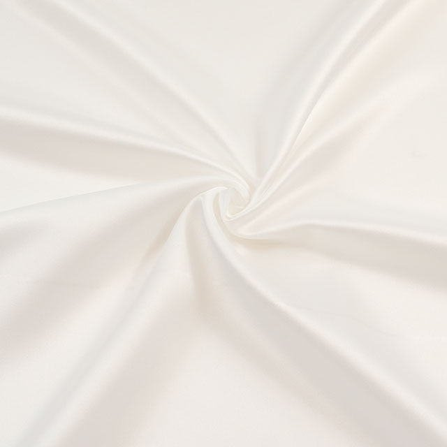 ●素材：ポリエステル100％●生地幅：約122cm【生地の詳細】マットな質感が特徴の柔らかいサテンです。フォーマルドレスやブライダル、舞台衣装、コスプレなど幅広くご使用いただけます。【ご注文前に必ずお読み下さい】・表示価格は10cmの価格で...