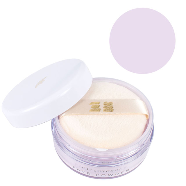 ●容量：30g●サイズ（約）：直径83mm×高さ38mm【商品の説明】シルクパウダー配合で、シフォンの様ななめらかな仕上がりになるフェイスパウダーです。しっとりとした質感なので、乾燥が気になる方にもオススメです。肌に馴染みやすく上品な艶感が...