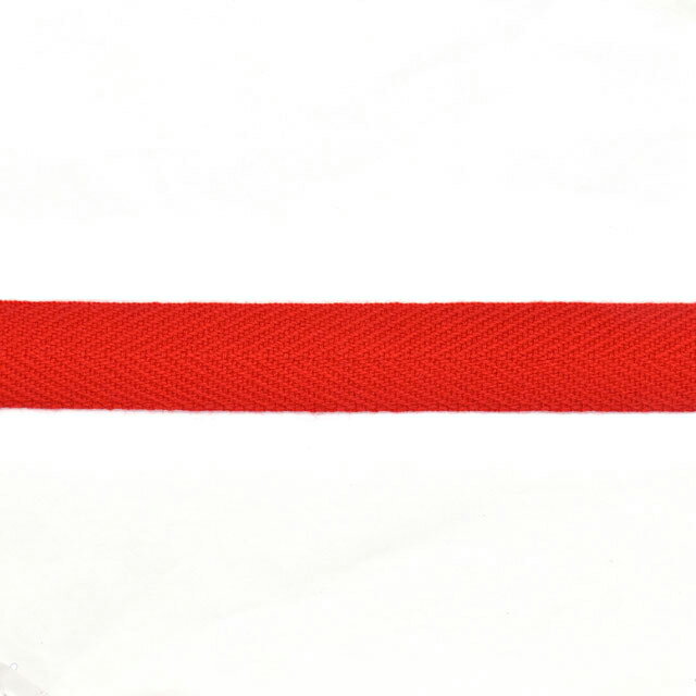 ●素材：アクリル100%●サイズ：約20mm幅/約1mm厚【商品の詳細】杉綾織のしなやかなカラーテープです。厚さ約1mmと薄手なので、袋物の持ち手やエプロンの紐などの用途以外にも、パイピングや布の縁取り、衣類の伸び止めなど様々な部分にご利用...