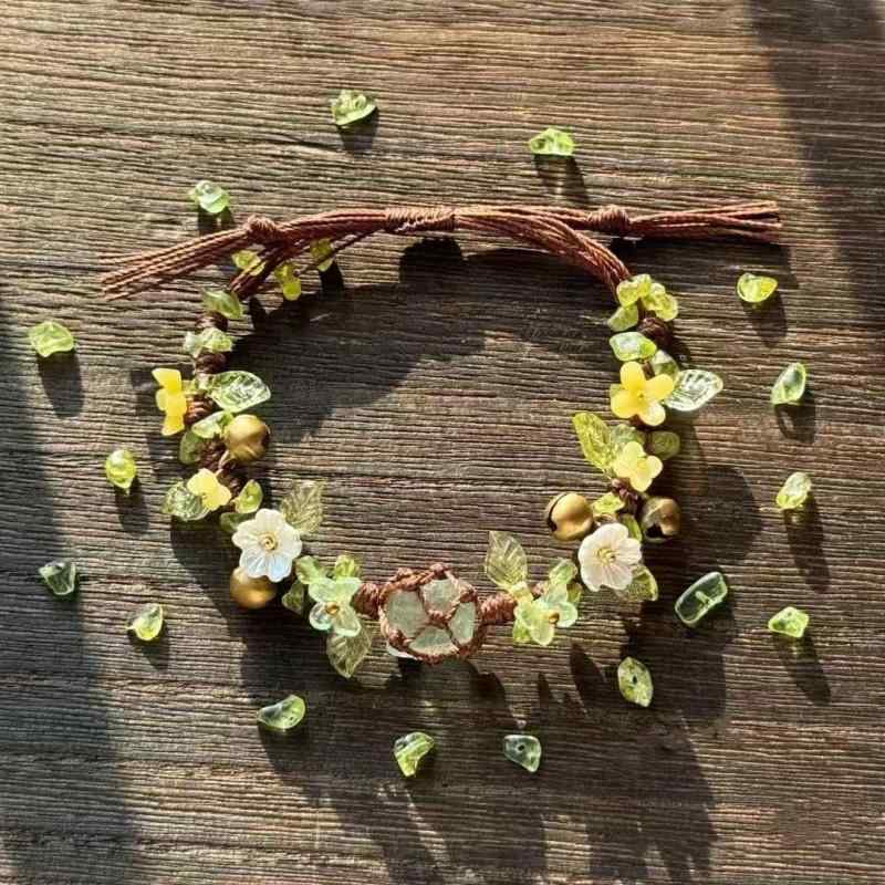 ・カテゴリ: 手飾・主な素材: フェイク水晶・対象: レディース・: 幾何学、花、植物・スタイル: ・カラー展開: グリーン系