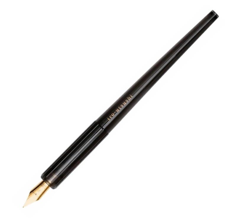 PILOT パイロット つけペン iro-utsusi いろうつし 万年筆 (竹炭, 中字M)複数店舗にて販売をしておりますため、在庫データの更新が間に合わず、欠品にも関わらず、注文ができる場合がございます。その際は、キャンセルにて対応を取...