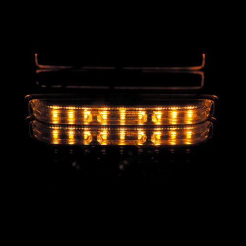 2つ以上を連結させるとフラッシュを同調させることが可能なストロボライト!●発光パターン 8種類(OFFも含む)+ブレーキ警告フラッシュ ●点灯回数 パターンによる ●用途 電装パーツ ●材質 レンズ/PC、ベース/アルミ、シート/EVA ●...