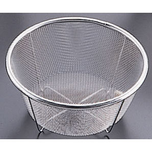 ■安心の日本製のステンレス網製品です。サイズ：外径150×高さ68mm重量：56g材質：18-8ステンレス水切り抜群!日本製のアミ製品