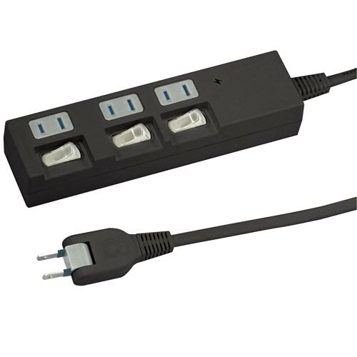 ■合計使用容量が1500Wを超えると内蔵のブレーカーが作動し電源が切れる■180°動くスイングプラグで狭い場所にも配線が可能■ホコリの侵入を防止する安全シャッター付きY02BKS331BKコード長：1mアンペア数：15A差込口数：3口差込方...